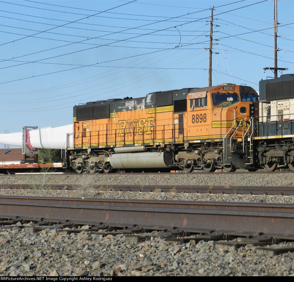 BNSF 8898